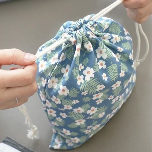 Iconic Comely cotton large drawstring pouch - fallindesign