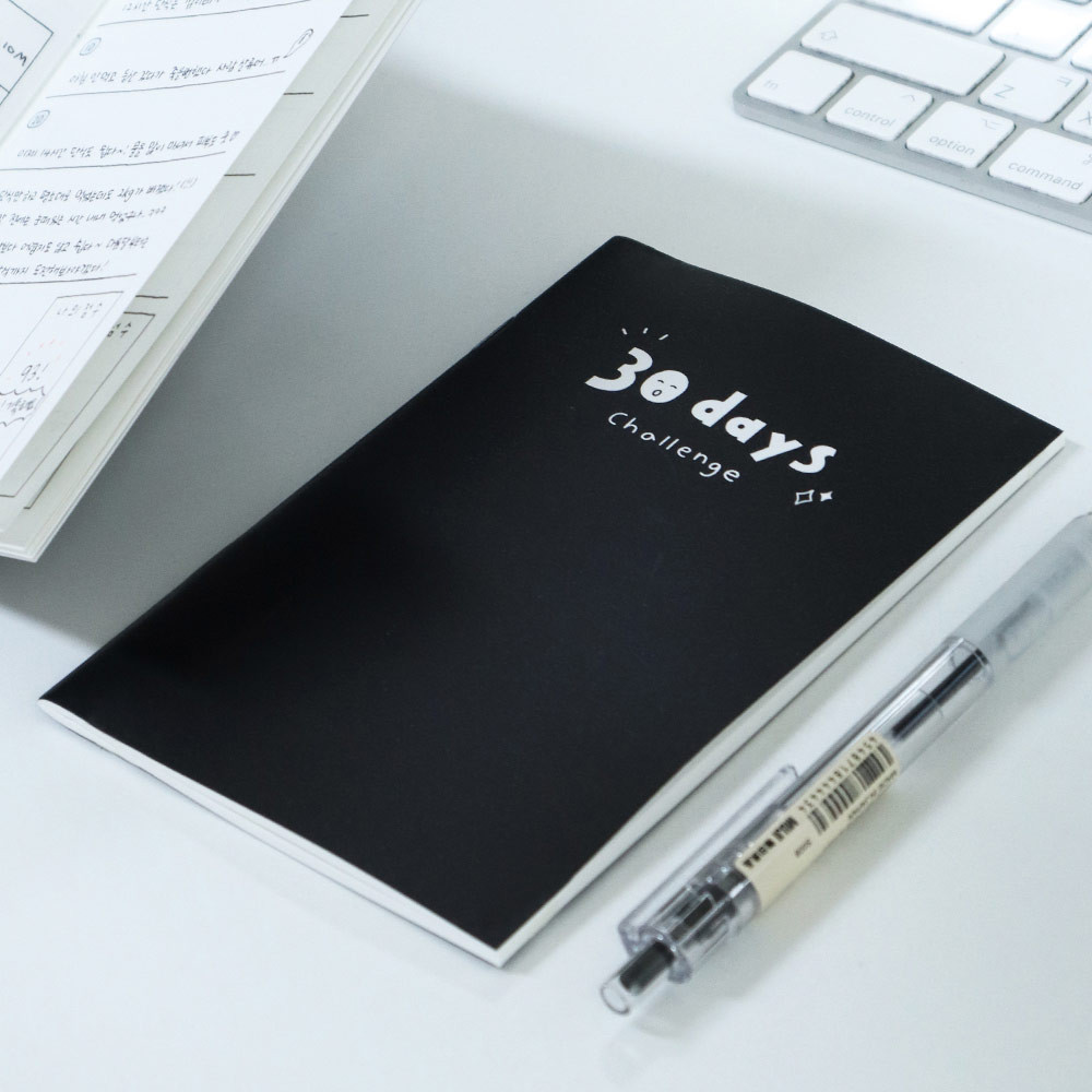 Dash And Dot Little Rough 30 Days Goal Tracking Notebook