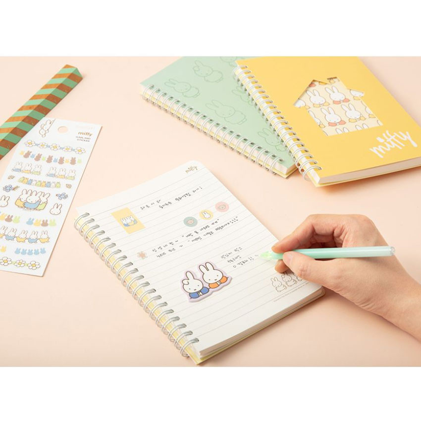 Miffy Shape B6 Wire Binding Lined Notebook: Cute
