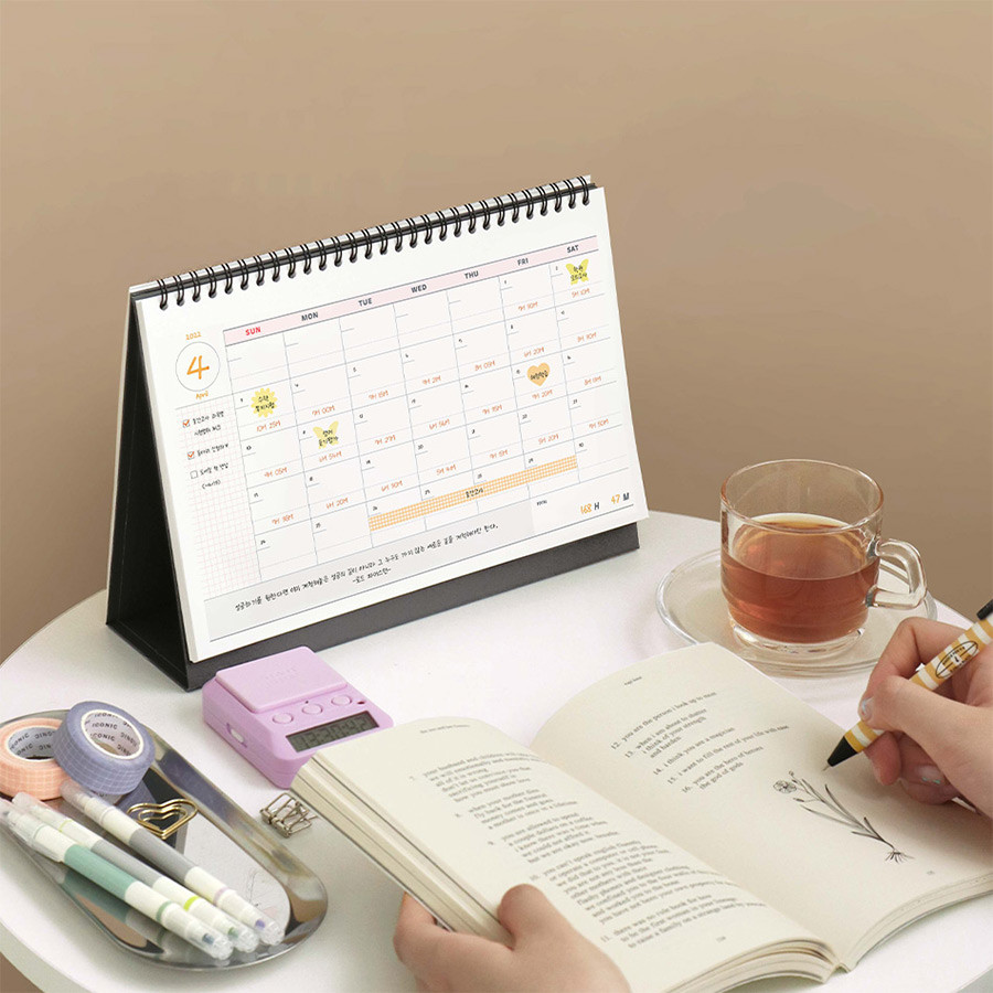 Iconic Doodle 6 Months B6 Undated Weekly Study Planner
