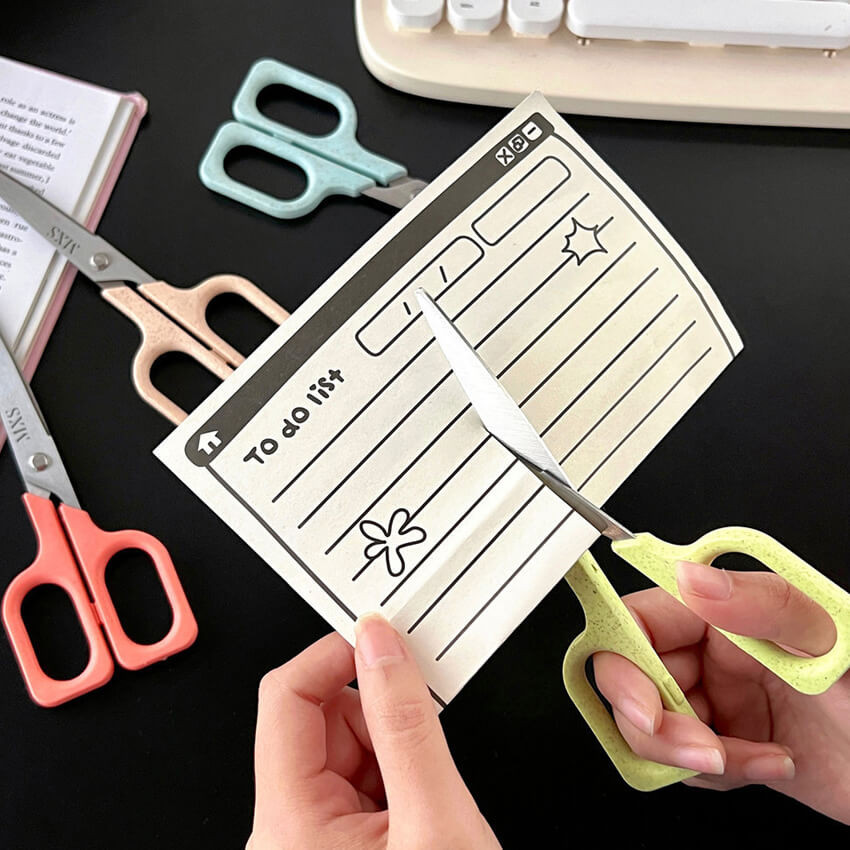 Cute office supplies, desk accessories | fallindesign.com