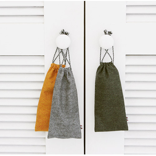 Indigo The Basic felt long drawstring pouch ver.3 - fallindesign