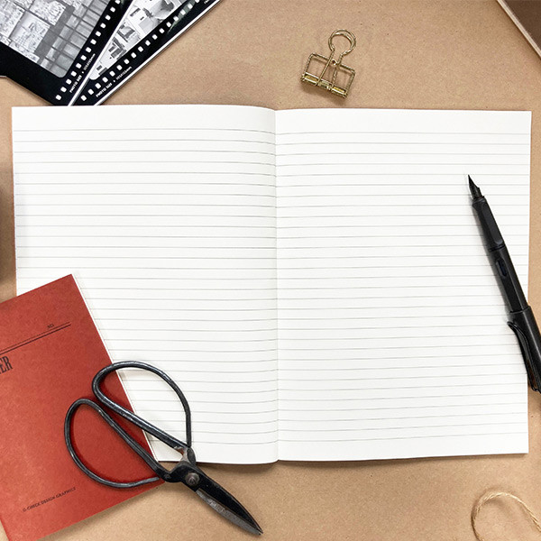 O-CHECK Le cahier classic medium lined and plain notebook