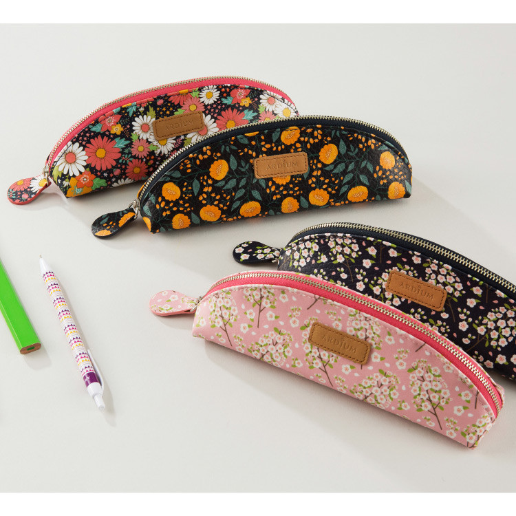 Ardium Half moon zipper pencil case with flower pattern - fallindesign