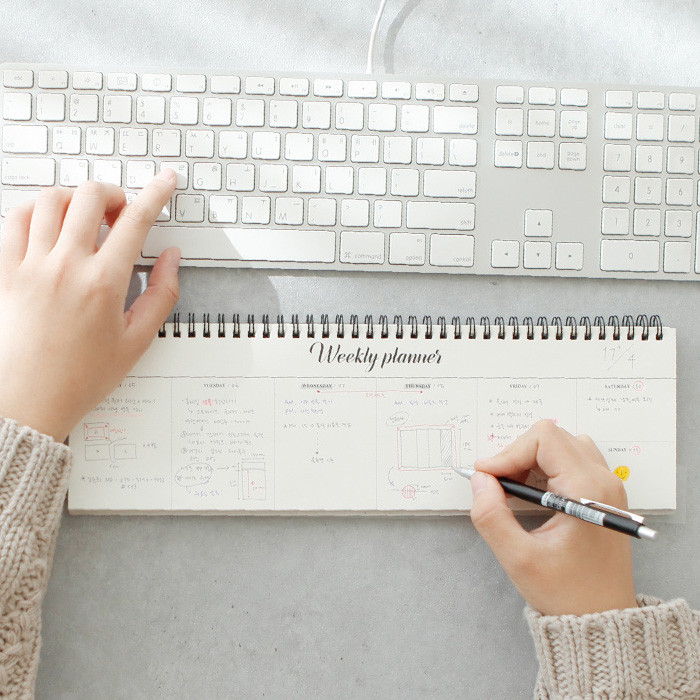 Jam studio Grid Undated Weekly Desk Pad Planner