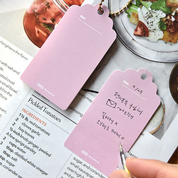 Play Obje Classy Label Sticky Notepad with Ball Chain