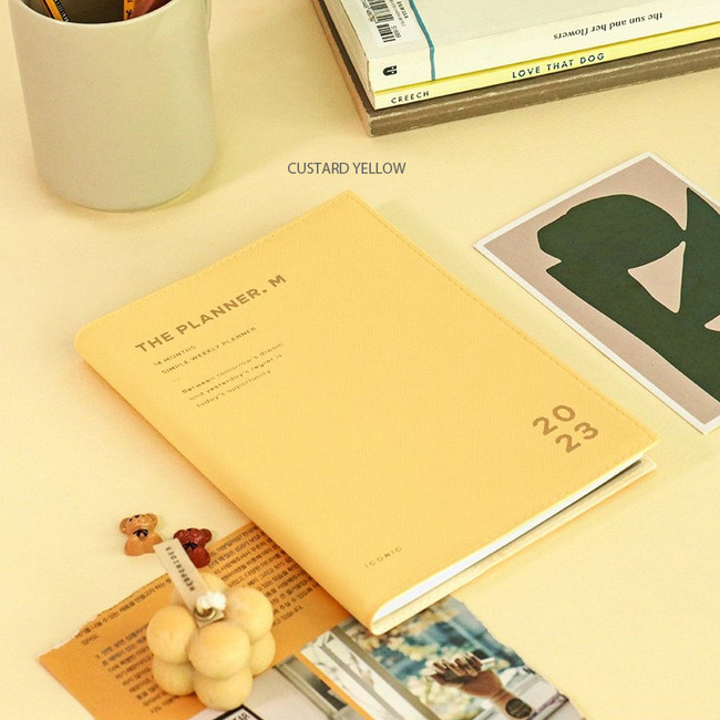 Iconic 2023 Simple A5 Medium Dated Weekly Planner