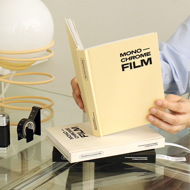 Iconic Monochrome Film Hardcover B6 Dateless Daily Diary