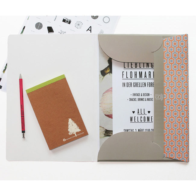 Paperian Story on geometric pattern file folder - fallindesign