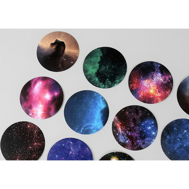 Nacoo Space circle sticker set with tin case - fallindesign