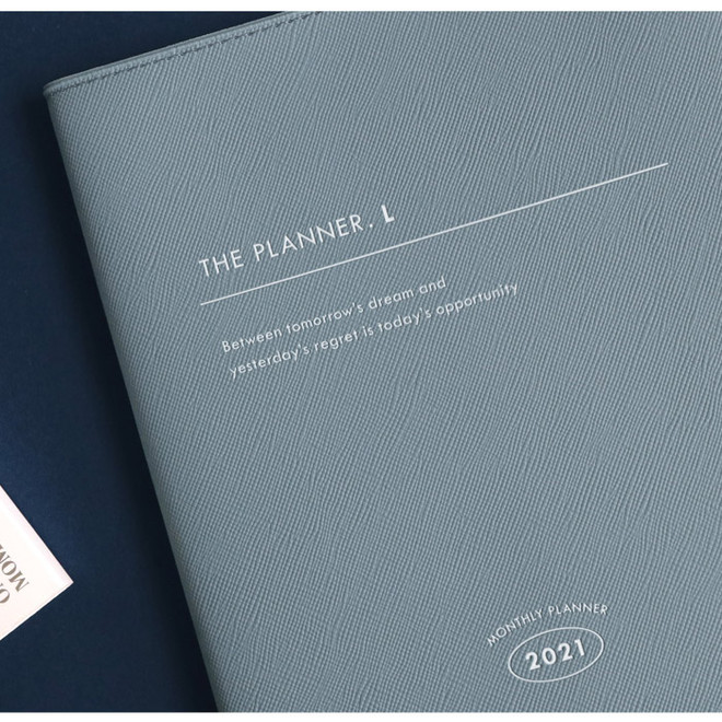 Iconic 2021 Simple large dated monthly planner scheduler