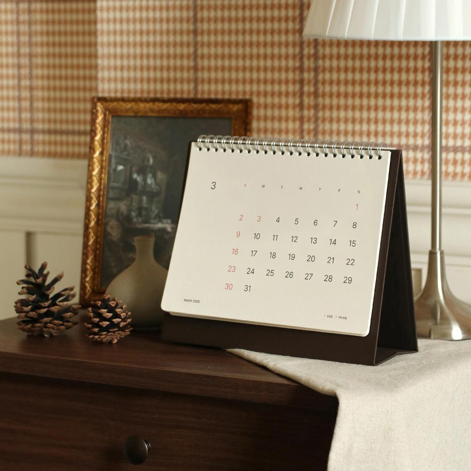 Indigo 2025 The Temperature Of The Day Monthly Desk Calendar