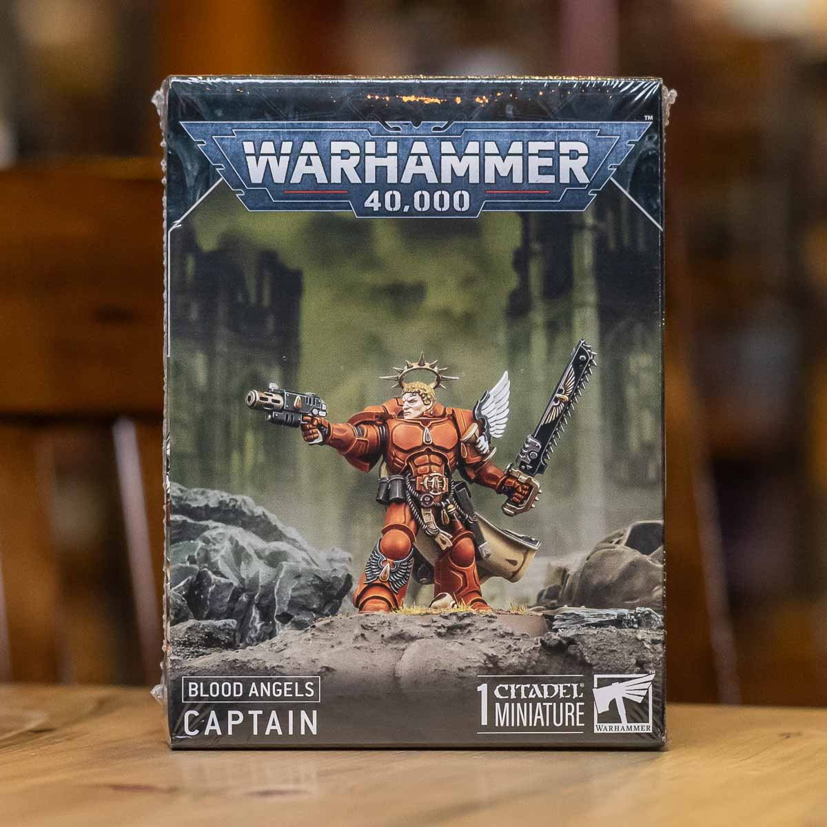 Mox Boarding House | Warhammer 40K - Blood Angels Captain