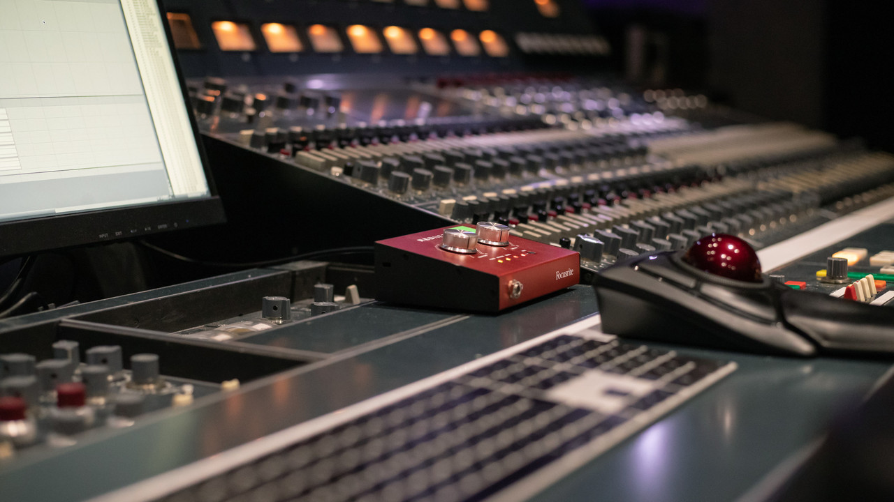 RedNet AM2 | Focusrite
