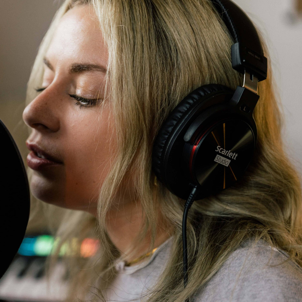 Scarlett HP60 MkIII Headphones | Focusrite