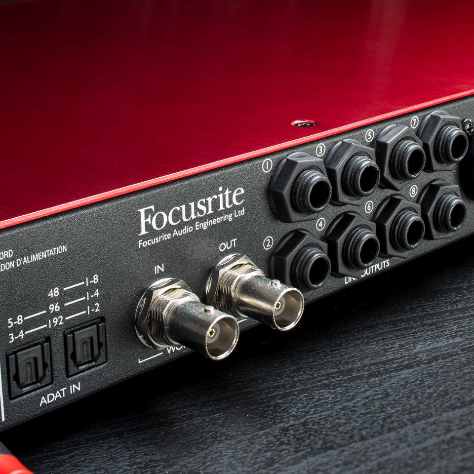 Scarlett OctoPre Dynamic | Focusrite