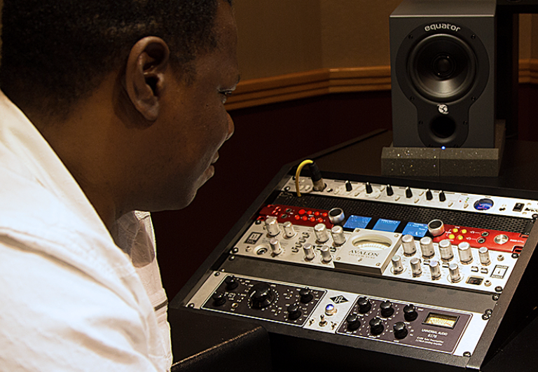 Dave Isaac On Red 8Pre - Focusrite