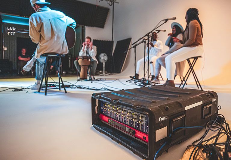 Producer And Engineer Kent Hooper On The Road With Focusrite Pro ...