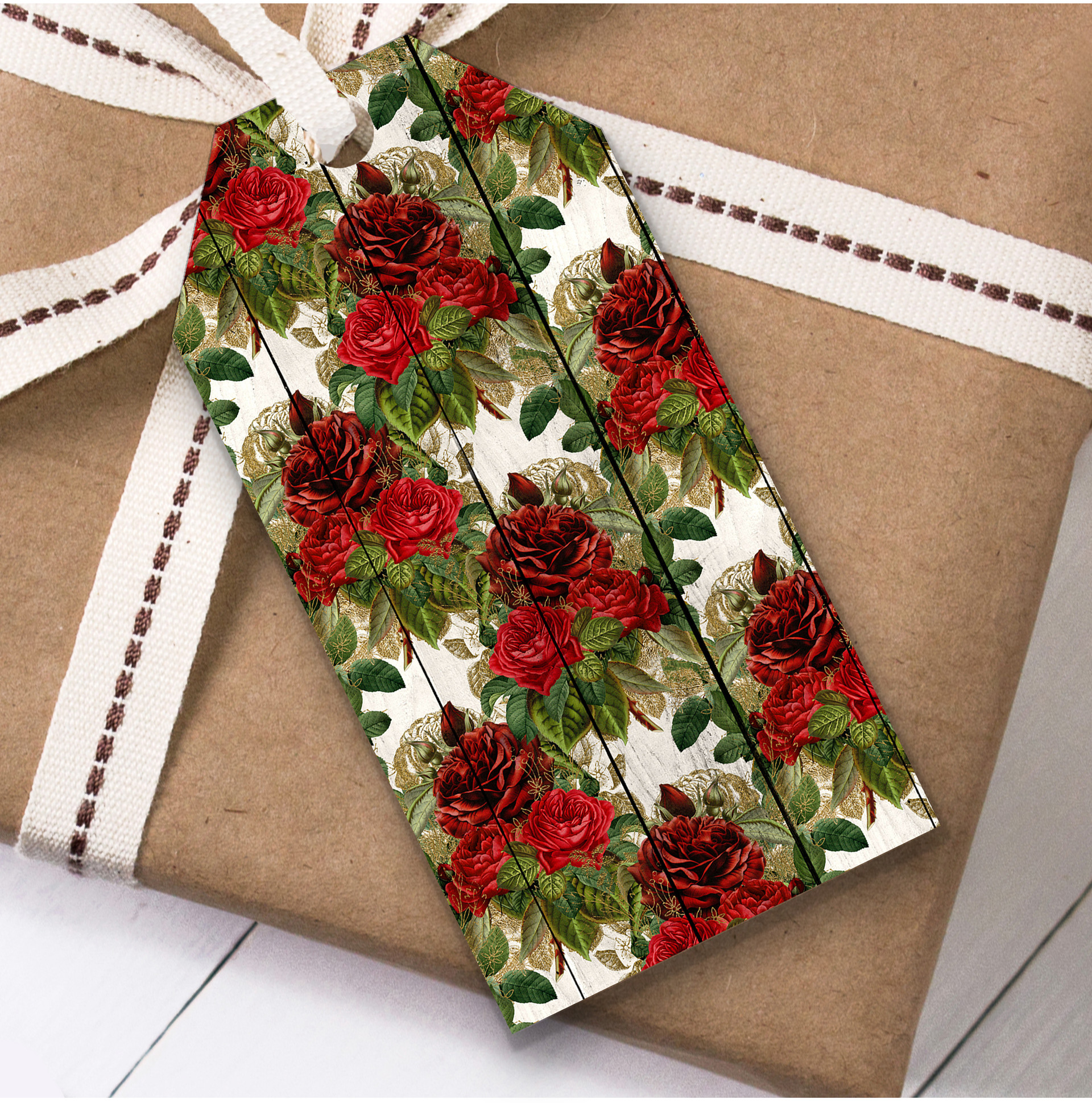 Light Wood Red Roses Christmas Gift Tags - The Card Zoo