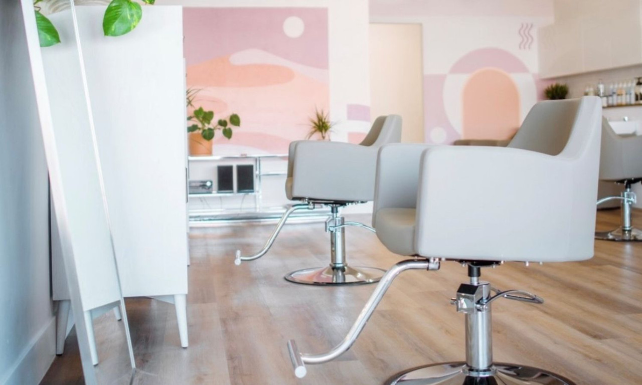 Salon Chair Buying Guide - Minerva Beauty
