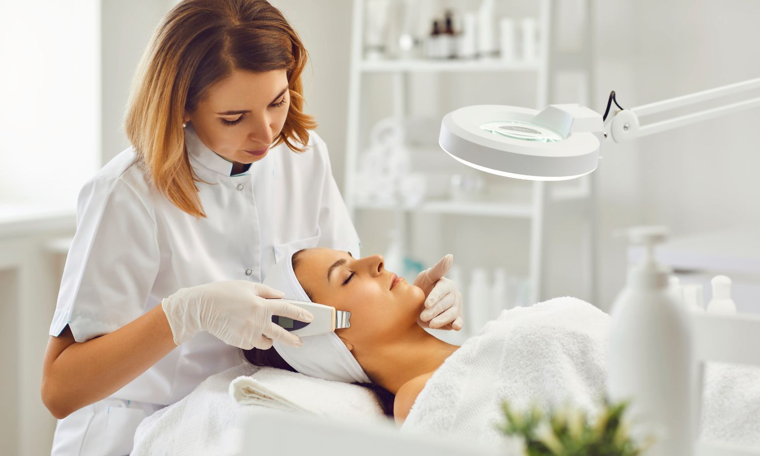 Choosing the Best Facial Machine for Your Spa - Minerva Beauty