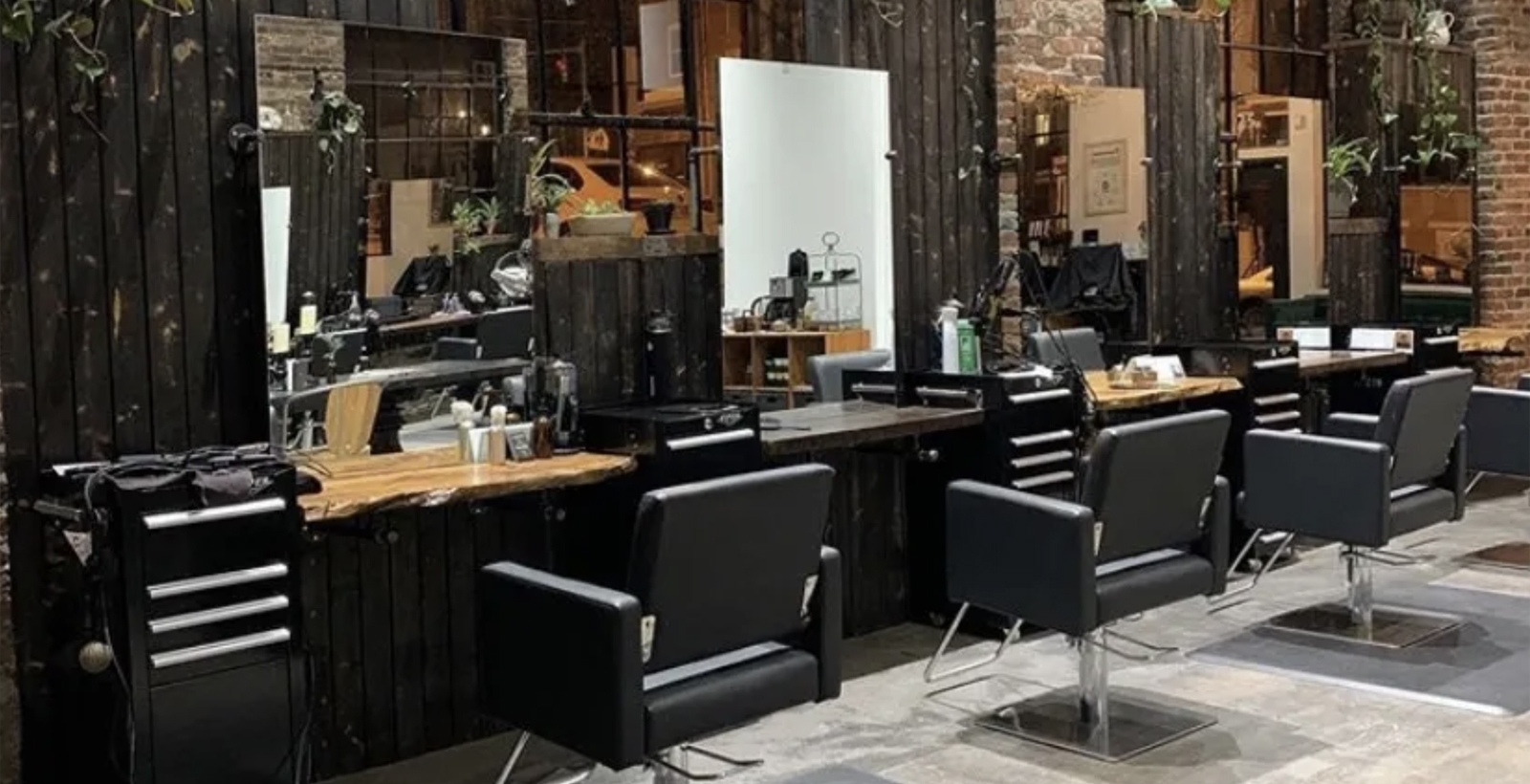 How to Use Rustic Interior Design Style in Your Salon - Minerva Beauty