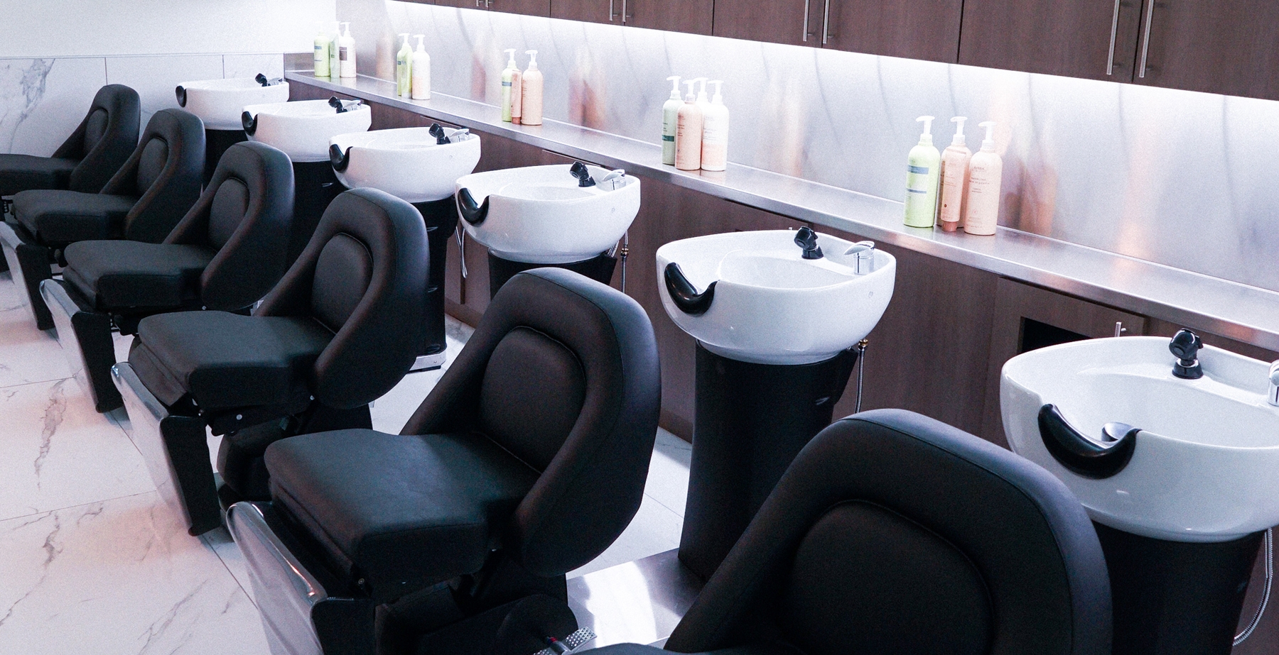 Salon Tour Featuring Van Michael Salon by Van Council - Minerva Beauty