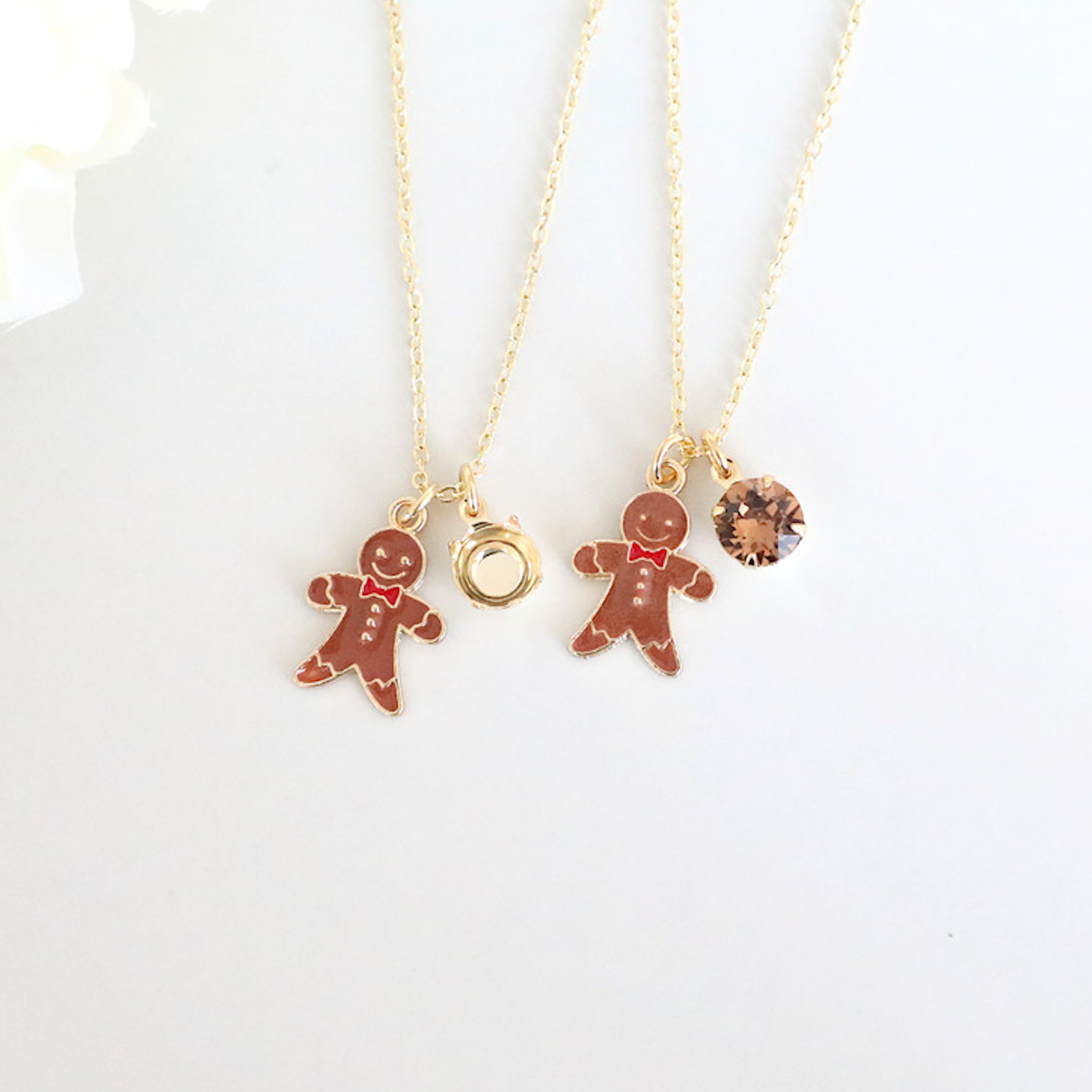 how to make a gingerbread necklace