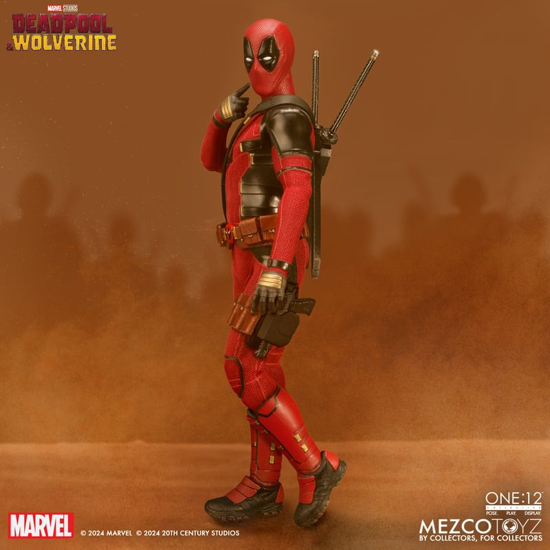 Mezco Toyz Deadpool Deluxe Edition One:12 Collective Action Figure
