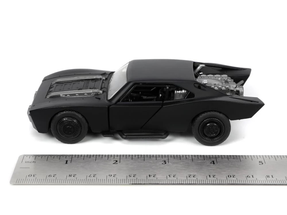 The Batman Metals Die-Cast 1:32 Scale Batmobile with Batman Figure
