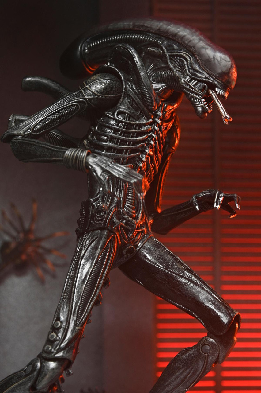 NECA Alien: Romulus Ultimate Xenomorph XX121 7-Inch Scale Action Figure