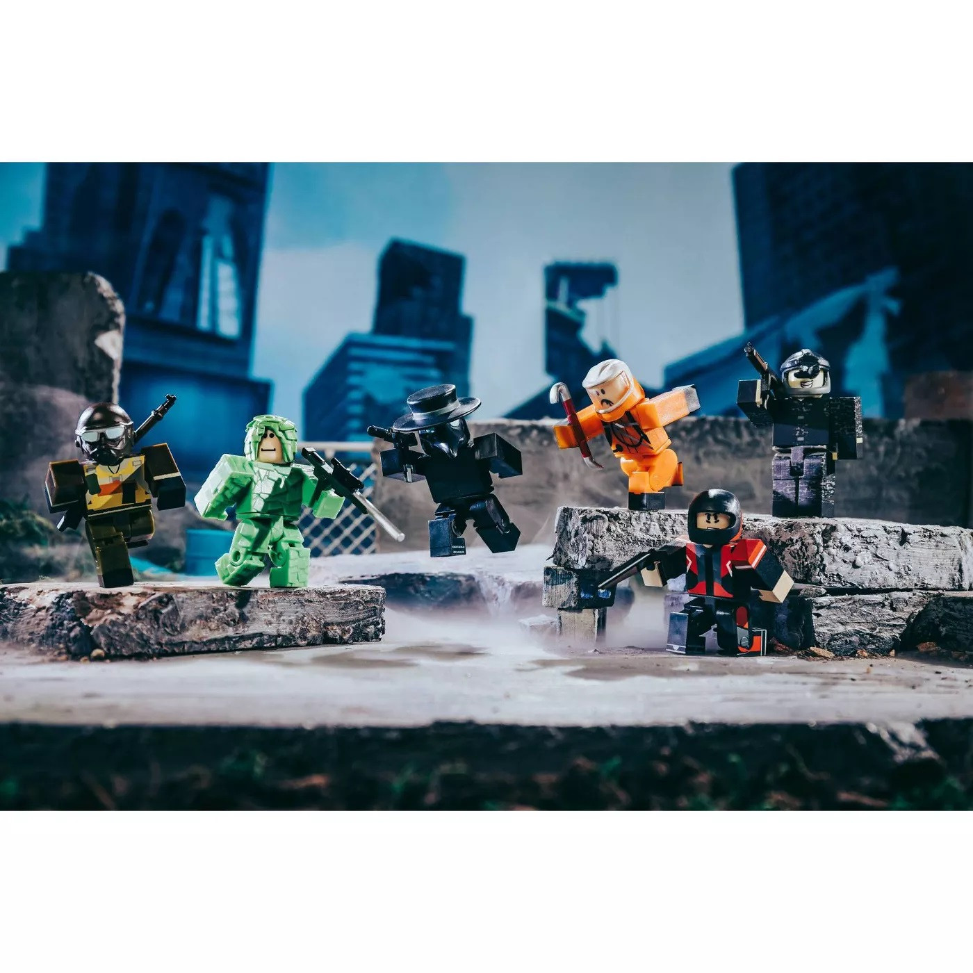 Roblox Apocalypse Rising 2 Six Figure Pack (Includes Exclusive Virtual ...