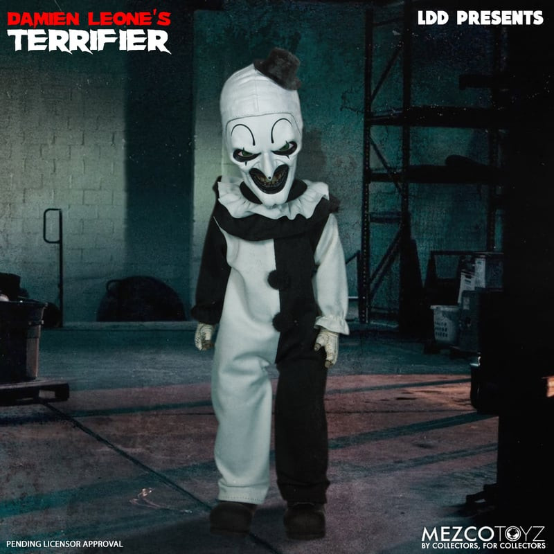 Mezco Toyz LDD Presents Terrifier: Art the Clown Doll - Chilling Horror ...