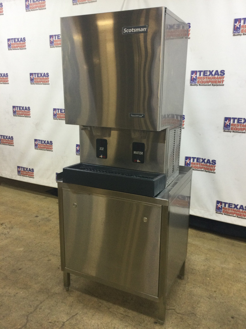 Scotsman TouchFree Nugget Ice Maker Water Dispenser W / Stand