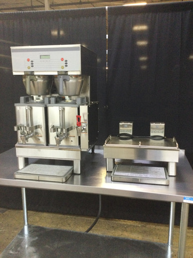 Nice! Bunn Dual Coffee Brewer With Soft Heat Serving Stand MF 2021