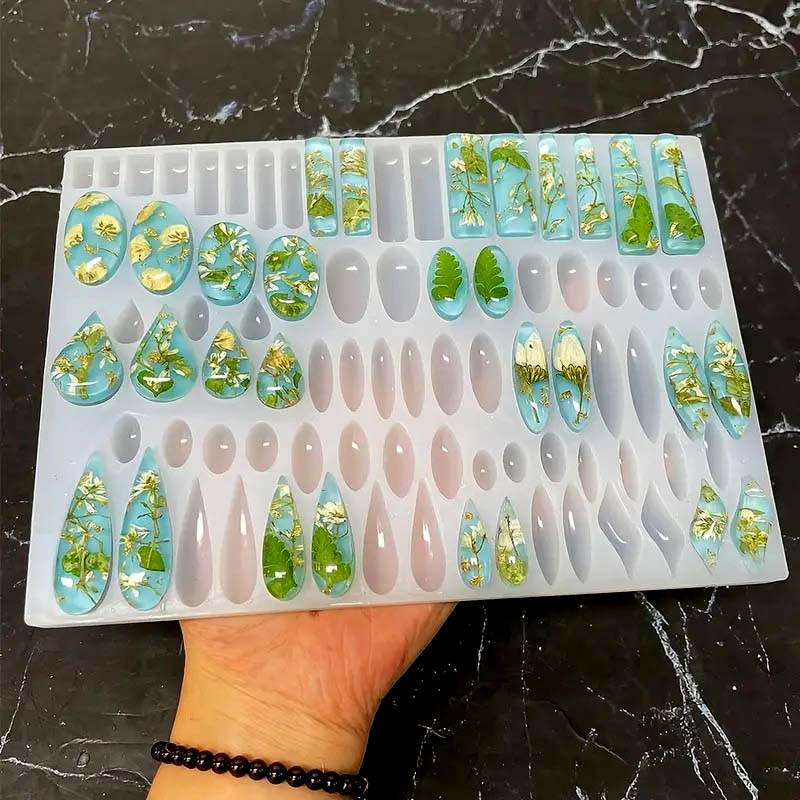 82 Cavity (41 Pared) Resin Earring Mold in Sri Lanka | Artland