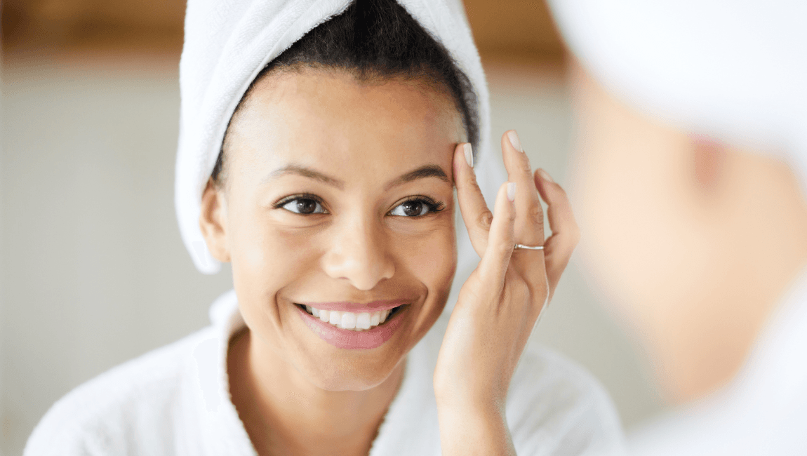 Glass Skin vs Greasy Skin: How to Achieve a Balanced Glow - SKINSIDER