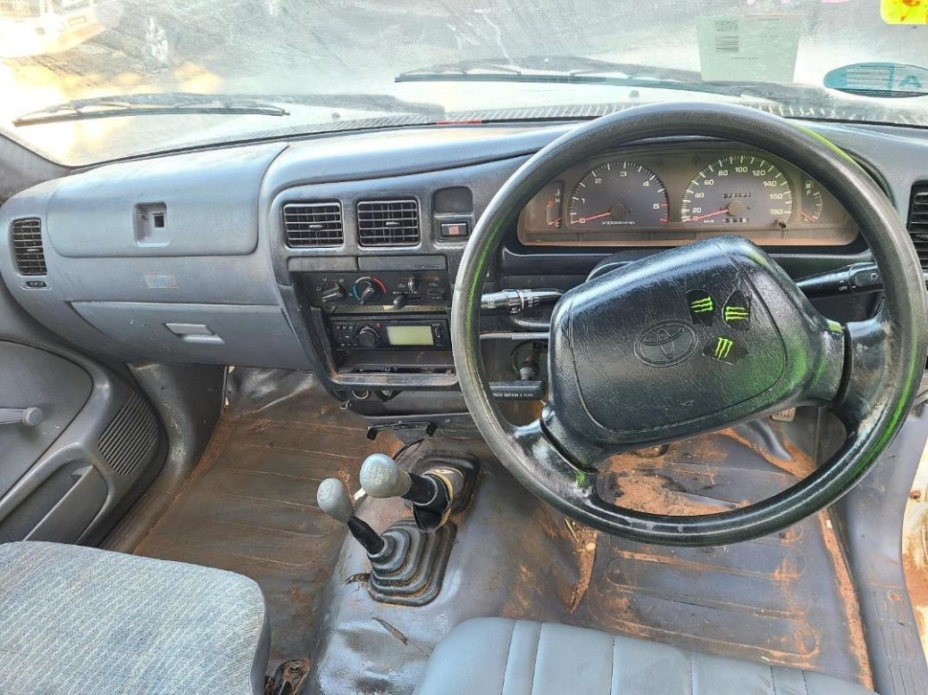 8020 - 09/99, TOYOTA LN167 HILUX, 5L, 5SPD