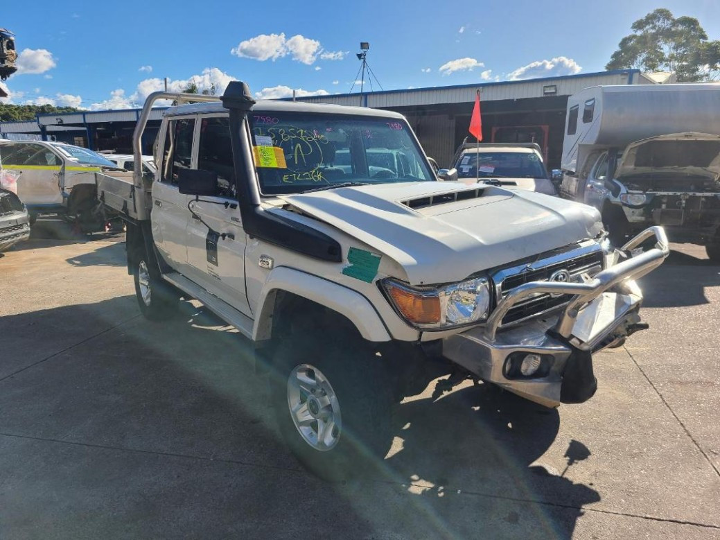 7980 - 10/17, TOYOTA VDJ79 LANDCRUISER, ** ONLY 98,487 KMS