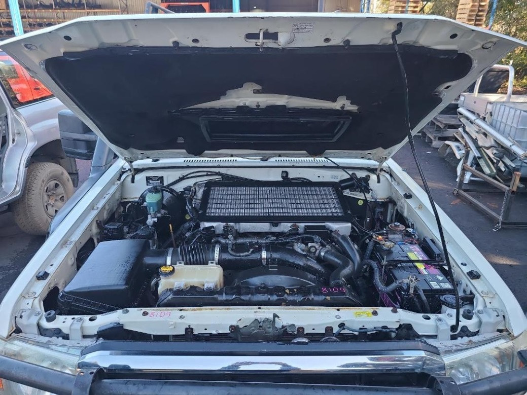8109 - 05/11, TOYOTA VDJ76 LANDCRUISER, 1VD-FTV, 5SPD, WORKMATE