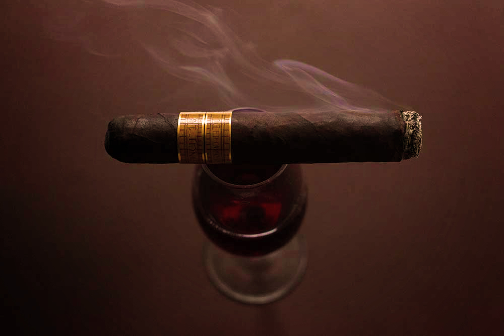 EPC INCH No. 64 Maduro Pairing & Review - Cigars.co.za