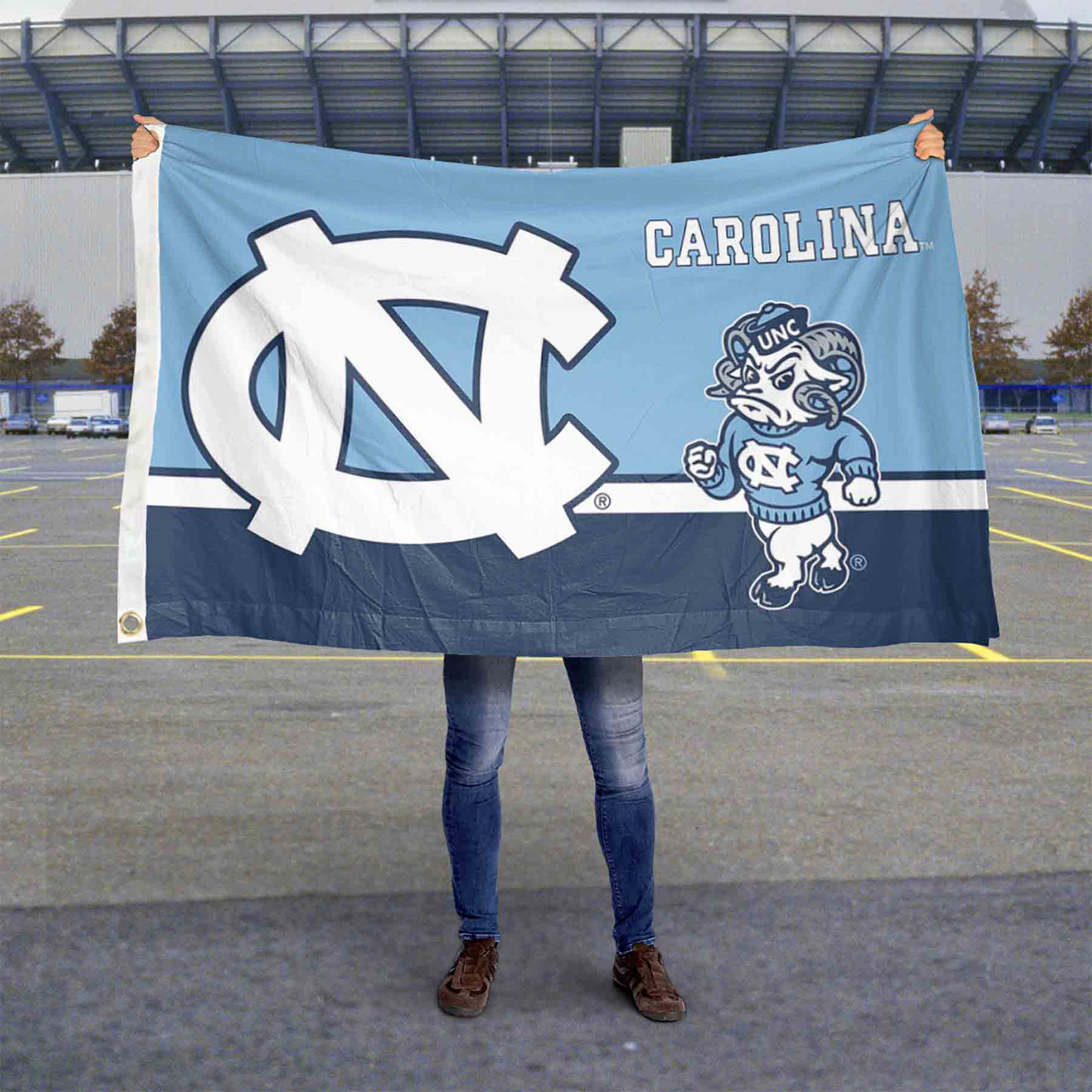 UNC Tar Heels Logo Flag - State Street Products