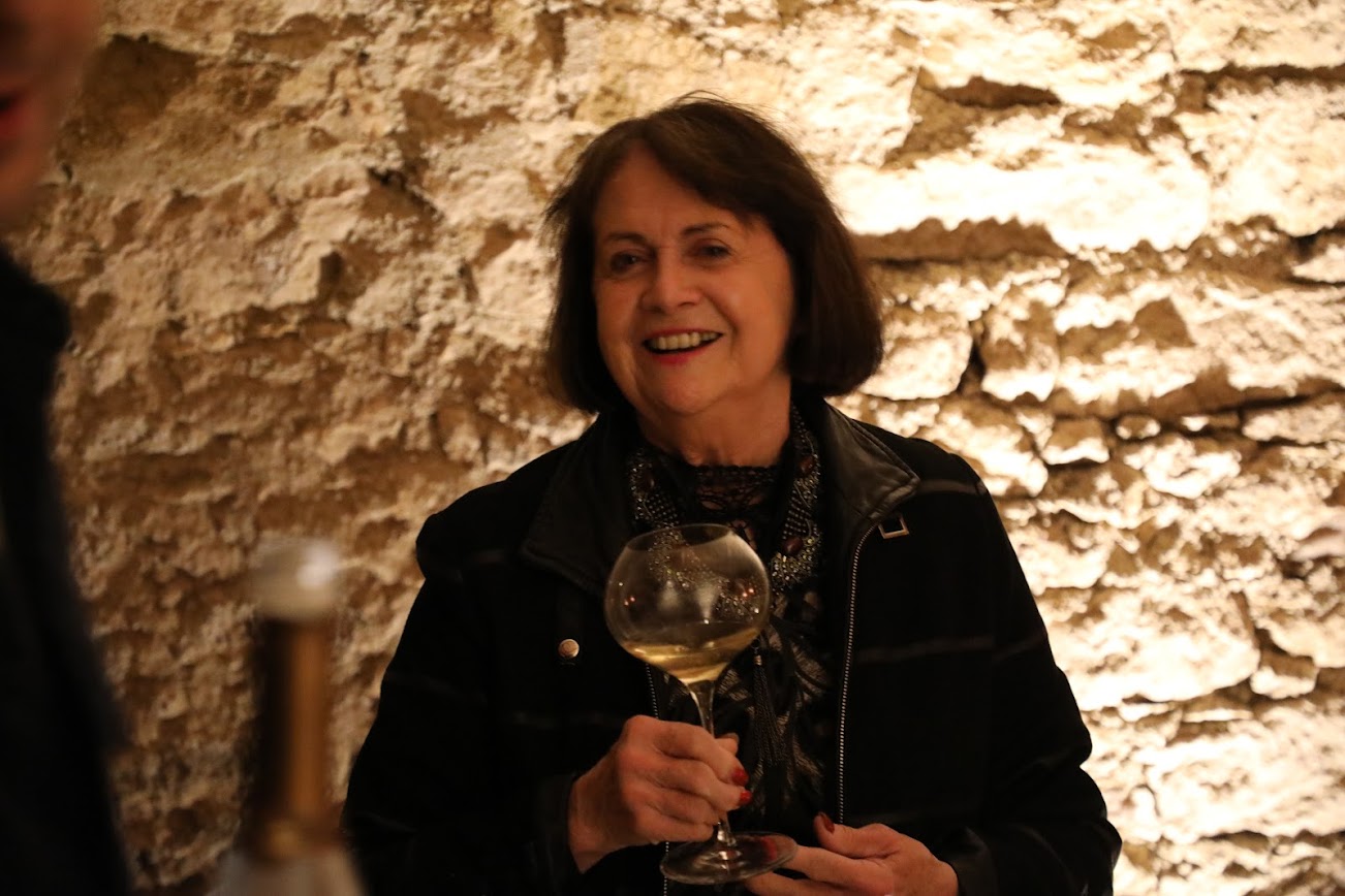 Discover the world of champagne with our fun and informative classes ...