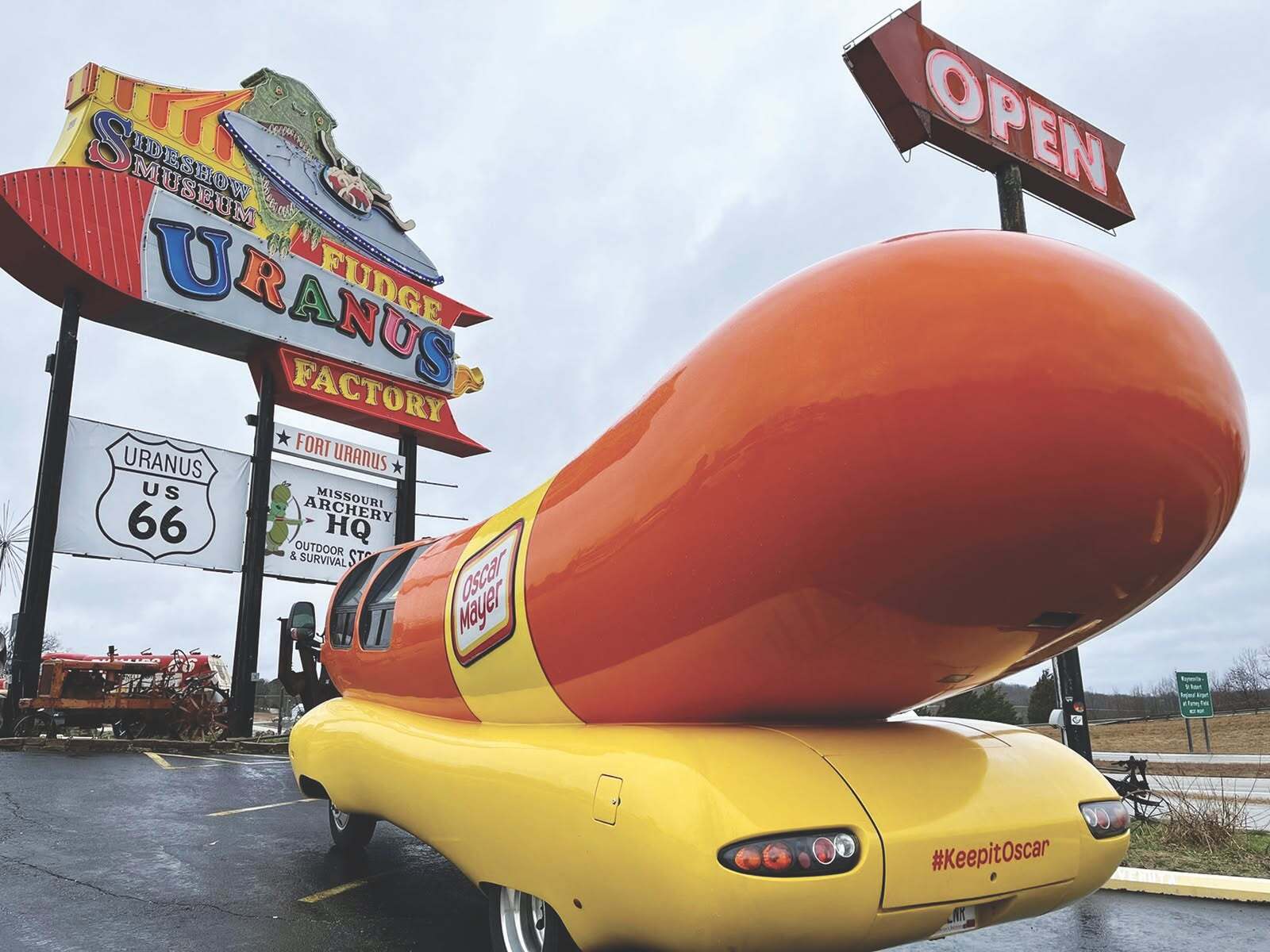 Wienermobile Enters Uranus - Uranus Fudge Factory & General Store