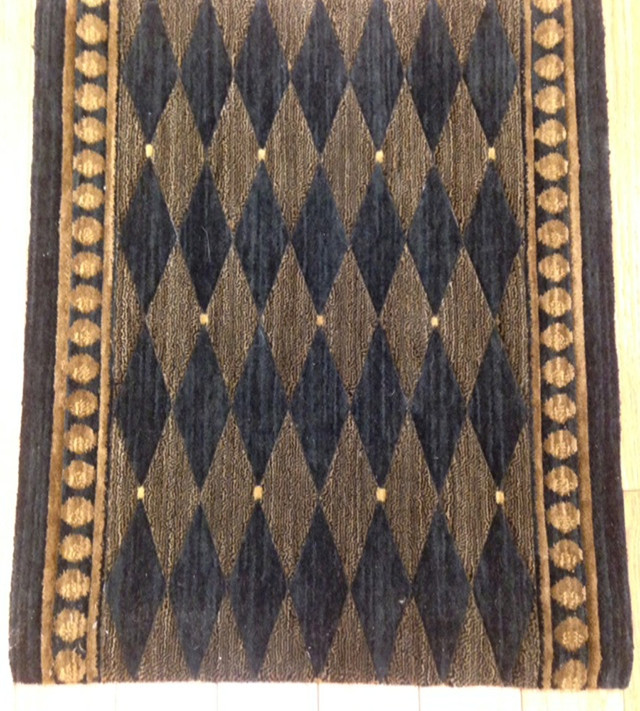 Metropolis ME05 Charcoal Carpet Stair Runner - Payless Rugs