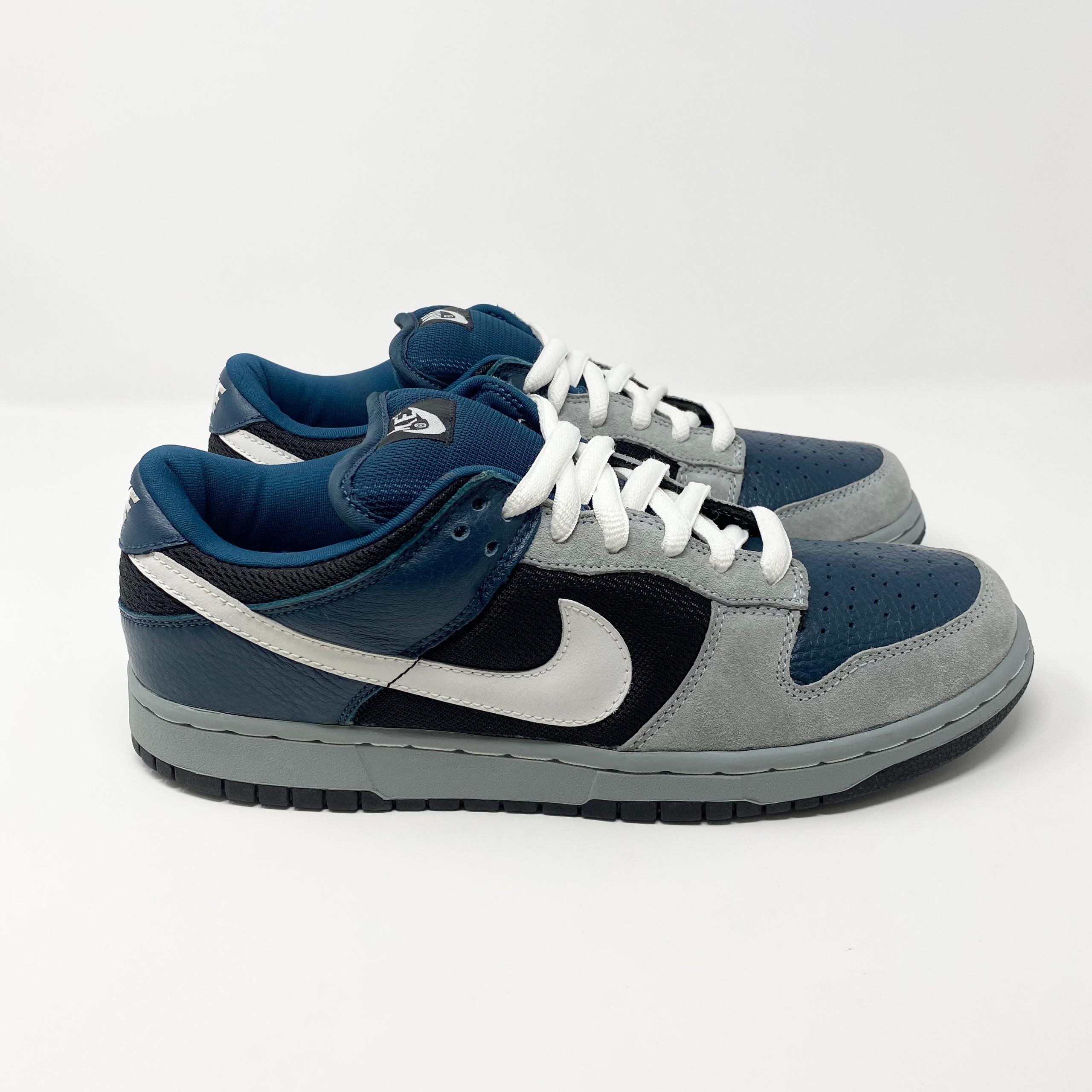 Nike Dunk Low Pro SB Piet Mondrian - Truest