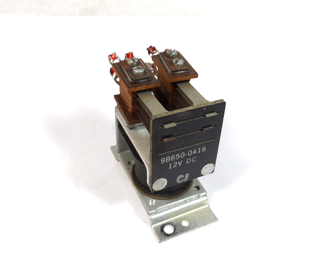 Collins 30S-1, Relay from back of Fuse Panel Shelf K-203 P/N 970 1937 00 #1