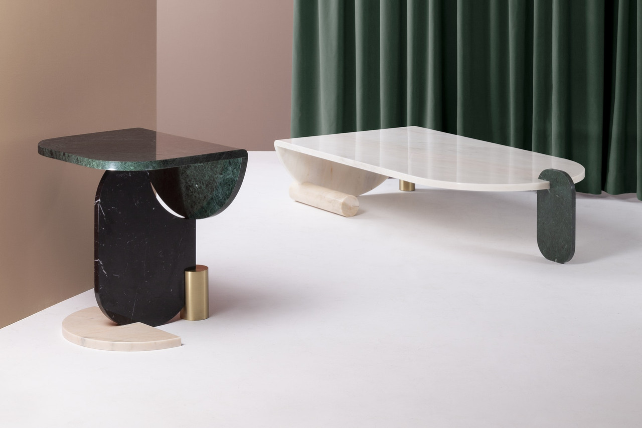 Playing Game Side Table – Elegant Game Table | Mondo