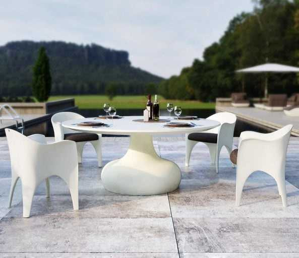 Dora Dining Table DINING TABLES from Mondocollection.com
