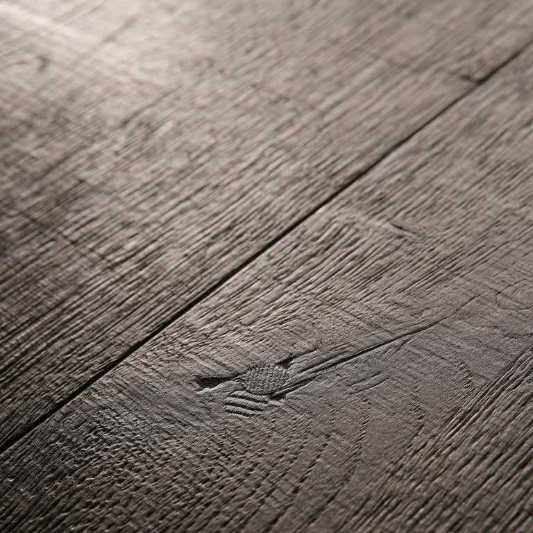 Nero XL Dining Table: Sleek & Stylish Palisander Finish